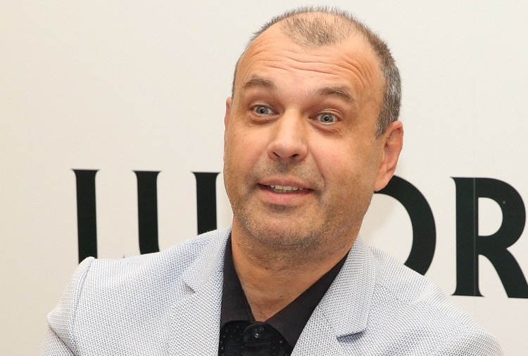 Petr Rychlý se stal dědečkem potřetí. Vnuk je pojmenován pozapomenutým ...