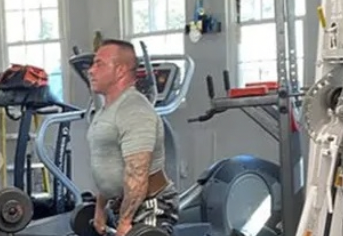 Žena zveřejnila fotografii muže v tělocvičně: Byl zatčen, má dluh přes ...