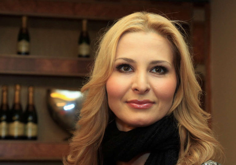 PO BOKU IVANY GOTTOVÉ SE OBJEVIL VYSOKÝ SYMPAŤÁK: KDO JE TEN NEZNÁMÝ ...