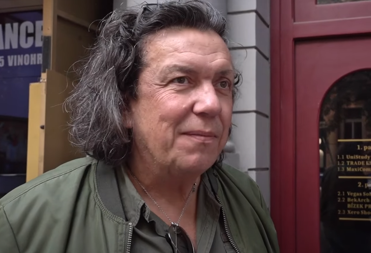 „Spadl jsem na dno“: Richard Genzer prozradil, jak začal ve stánku ...