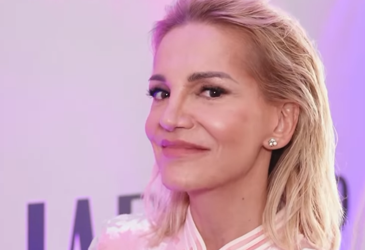 Dara Rolins se nebojí experimentovat: na akci předvedla moderní outfit ...