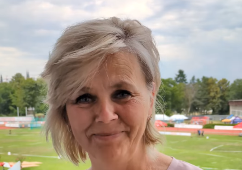 Bavorská selka, nebo módní trefa: Outfit Evy Pavlové rozdělil veřejnost ...